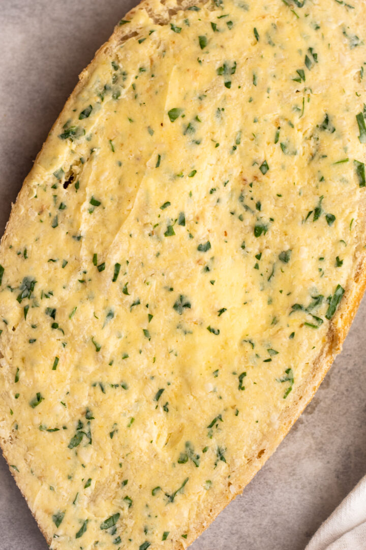 Easy Homemade Garlic Bread - Everyday Family Eats